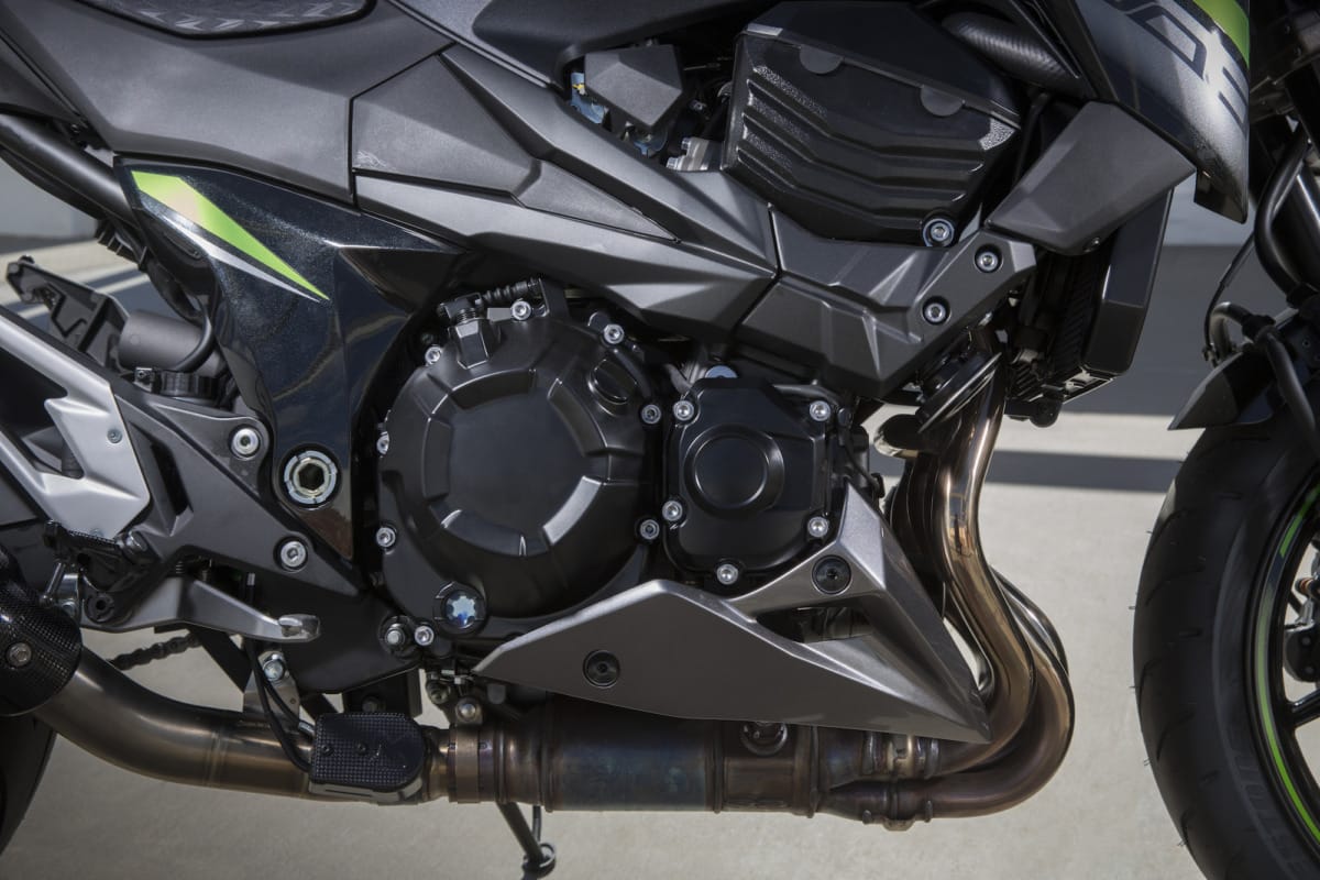 QuickTest: Kawasaki Z800 Performance Edition - MaxxMoto